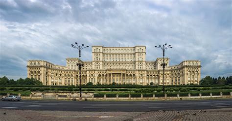 Premium Photo Panoramic View Of The Romanian Parliament In Bucharest