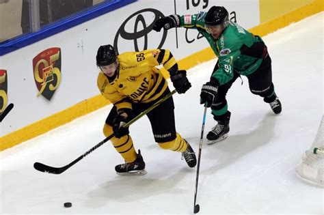 Hokejowy Puchar Polski JKH GKS pierwszym finalistą RMF