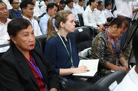 រូបភាពសកម្មភាព ឯកឧត្ដម សោម សូរីដា សមាជិក គ ជ ប បានដឹកនាំកិច្ចប្រជុំ ផ្សព្វ ផ្សា យ ជា មួ យ ភា គី