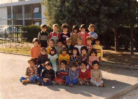 Photo De Classe Maternelle Les Ewues 1 De 1979 Ecole Les Ewues Cluses