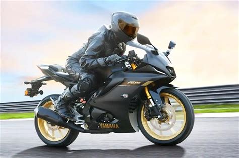 Yamaha R15 V4 Dark Knight Edition Launched In India Team Bhp