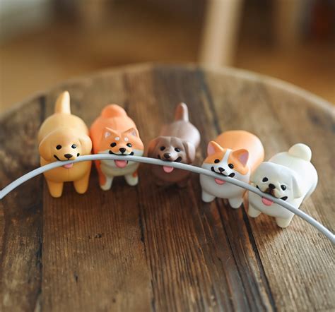 もんとみ｜もっちり動物造形作家 ˗ˏˋ お知らせ ˎˊ˗ 企画・原型制作を担当させていただいたカプセルトイ「いい感じの棒をゲットした犬」が