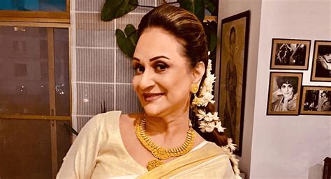 Bushra Ansari Responds To Trolls Criticizing Her Viral Instagram Reel