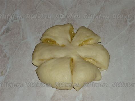 Булочки с кокосовой начинкой 12 фото в рецепте