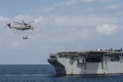 Usmc Shipping Container Falls From Marine Corps Helicopter Into Ocean
