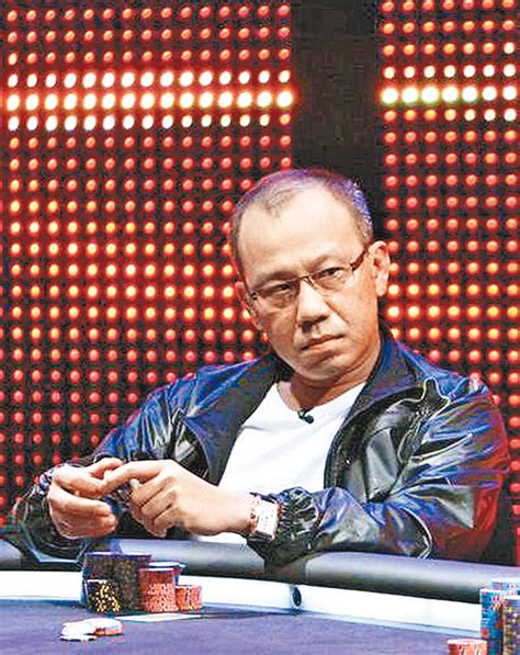 身家31億 私人飛機代步 東方日報