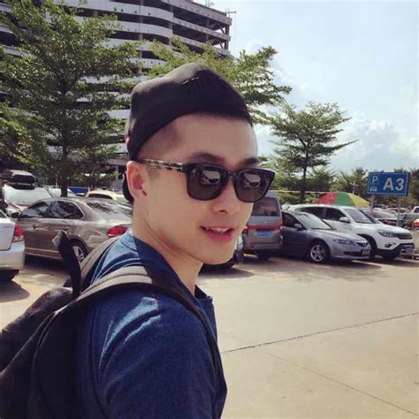 现在就想告诉哥哥我是妹妹 极击网