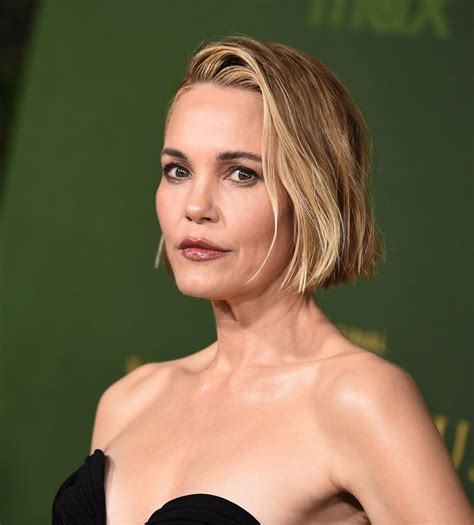 Picture Of Leslie Bibb