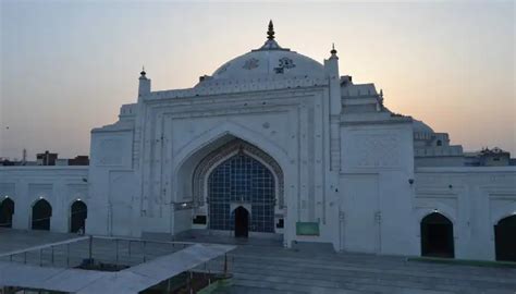 ज्ञानवापी और मथुरा के बाद अब बदायूं की जामा मस्जिद पर विवाद हिंदू पक्ष
