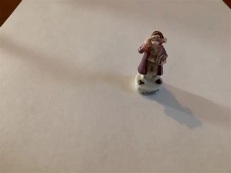 FÈve Docteur Delbert Doppler Dessin Animé Walt Disney La Planète