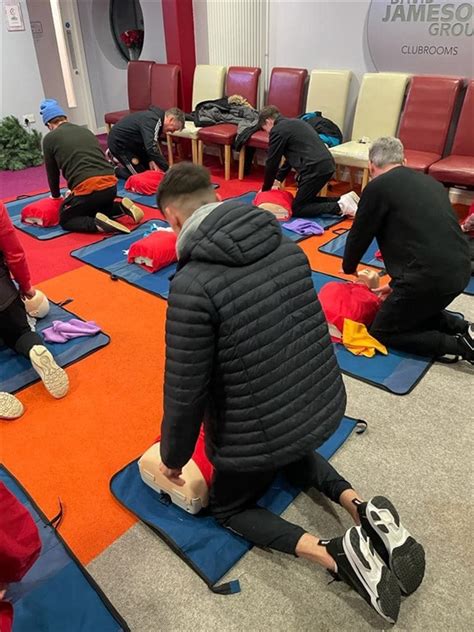Aed And Cpr Basic Lifesaving Awareness Training Course Standto