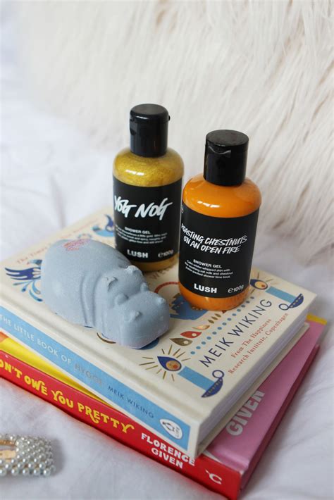 LUSH Christmas 2020 Yog Nog Shower Gel Roasting Chesnuts On An Open