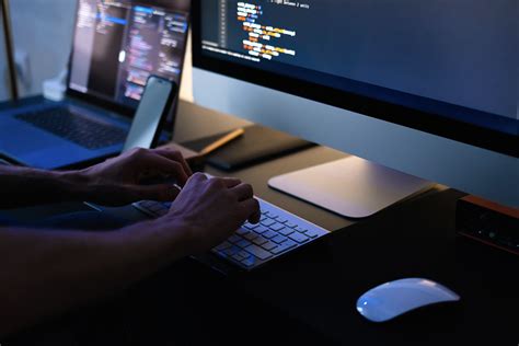 学习 angular 编程语言来构建你自己的应用程序