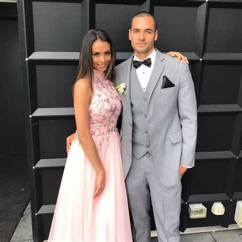 Spys Secrets Ricardo Simich Reveals The Hook Ups Parties And Scandals Nz Herald