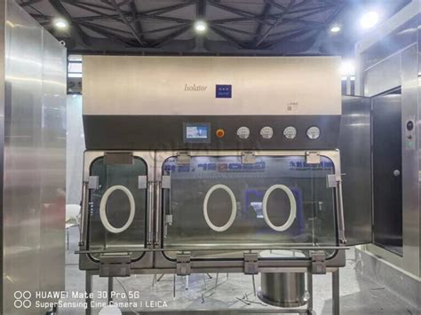 Biosafety Isolators Negative Pressure Systems Biosafe Tech By Qualia