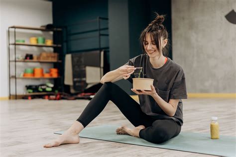 The Pros And Cons Of Modeling Lifestyle Agmodel Academy