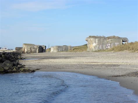 La chiesa insabbiata e i bunker militari danesi cosa c è sotto