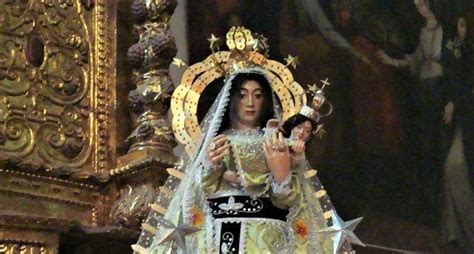 Nuestra Señora De Copacabana Reina De La Nación Boliviana