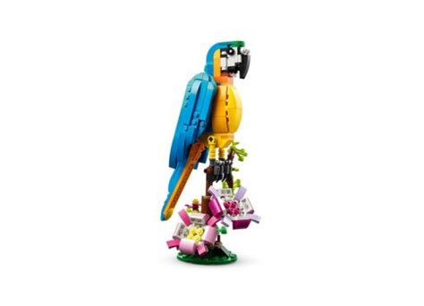 Lego Exotic Parrot