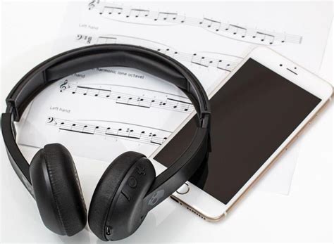 Jak mohu synchronizovat sluchátka? Jak spárovat bezdrátová Bluetooth ...