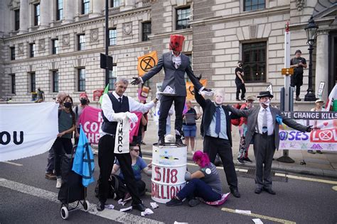 Sheffields Emissions Reduction Target Extremely Challenging With