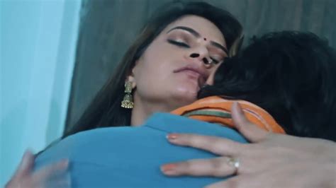 Teen Babes Bunk Off Their Classes And Have Sex Till Orgasm And Squirt In Clear Hindi Audio