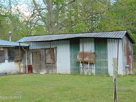 126 Short Street Edward Nc 27821 Mls 100447465 Zillow