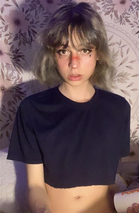 Cute Girl Huge Cock What More Do U Need Rbisexualfantasy