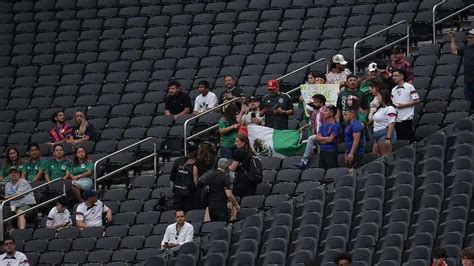 Selección Mexicana La Afición Castiga Al Tricolor Y Deja Semivacío El