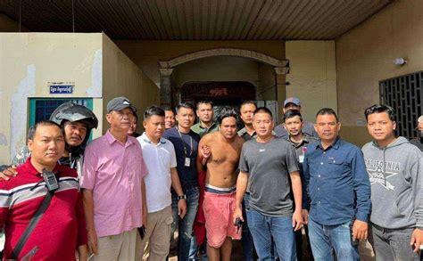 តុលាការផ្តន្ទាទោសបុរសដៃឆៅកាប់សម្លាប់ប្រពន្ធរួចច្រកបាវយកទៅបោះចោទ ដាក់ពន្ធនាគារអស់មួយជីវិត