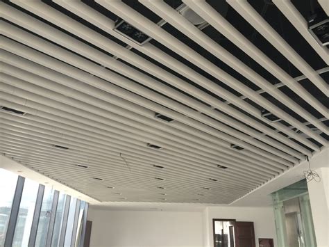 铝型材方管 木纹方管 圆管、墙体吊顶铝管铝方通 河北兴旺装饰建材厂
