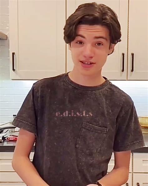 42 Me Gusta 2 Comentarios Edists En Instagram Nathan Quite A