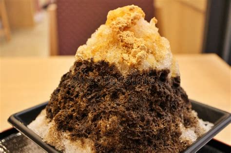 Hojicha Kakigori Japanese Shaved Ice Dessert With Kinako Roasted