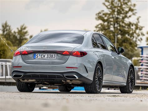 Mercedes Benz E Class 11