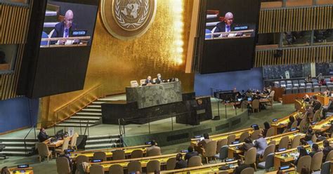 Голосування за українську формулу миру та новий пакет допомоги від США головне за ніч