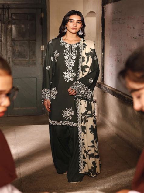 3pc Digital Printed Lawn Suit Peridot Collection