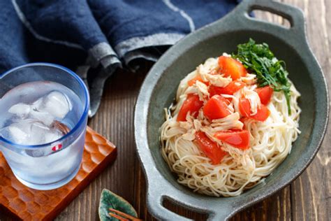 トマトと蒸し鶏のぶっかけそうめん【ごまレシピ】 ｜【公式】ごま油のかどや製油