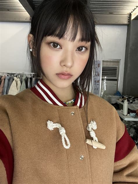 더쿠 셀카를 3번만 찍고 셀렉한다는 뉴진스 해린