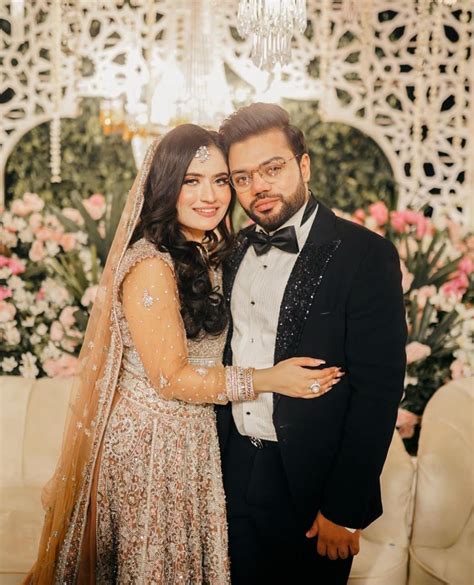 Ducky Bhai And Aroob Jatoi Look Stunning At Their Walima