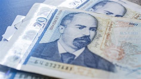 Удължиха срока за осигурителните вноски на едноличните търговци Nova