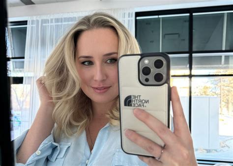 Maïka Desnoyers Surprend Ses Fans Je Peux Enfin Vous Annoncer Le