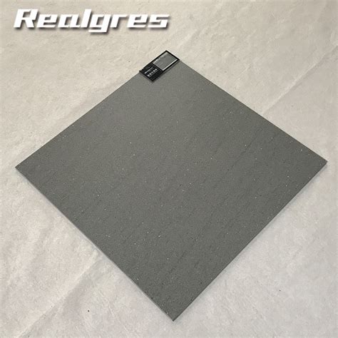 Latest Trend Industrial Look Grey Color Full Body Porcelain Cement Tile
