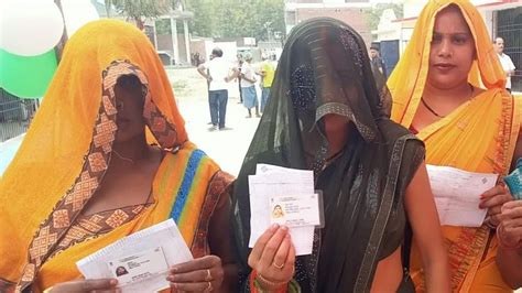 Lok Sabha Election Voting See Enthusiasm Of Elderly And Young Voters
