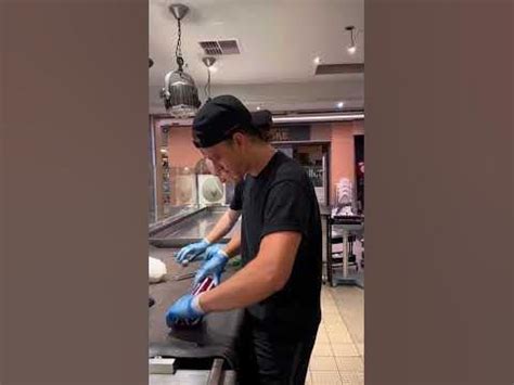 Help me find the song in the background of this video : r/HelpMeFind