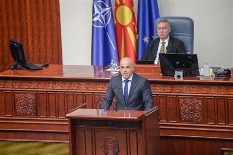 Премиерот Ковачевски го предложи Ристо Пенов за нов министер за локална