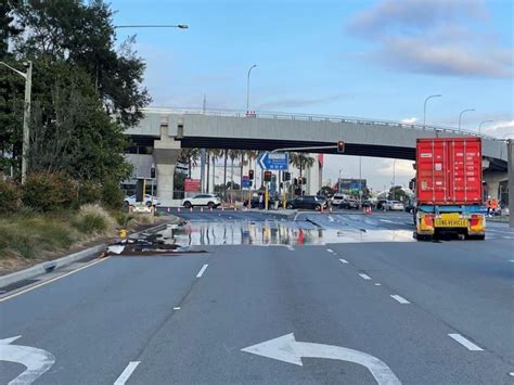 Delays Near Sydney Airport After Trucks Collide