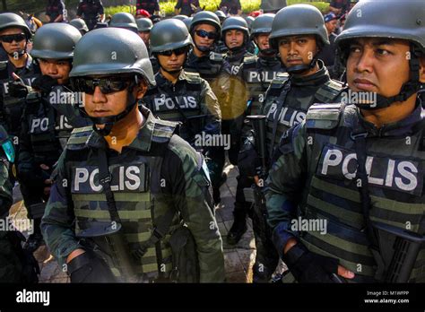 Special Force Black Maria Pdrm Malaysia Special Forces Home Facebook