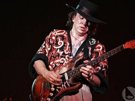 Pin Op Stevie Ray V 2B