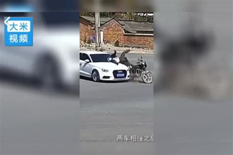 看完骑电动车你还敢不戴头盔吗惊险 电动车 头盔