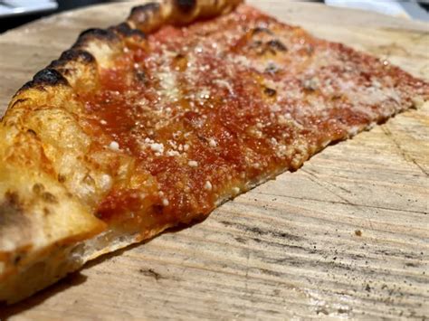 Pizzeria Da Lioniello Siamo Tornati A Succivo Per La Pizza A Ruota Di Carro Luciano Pignataro